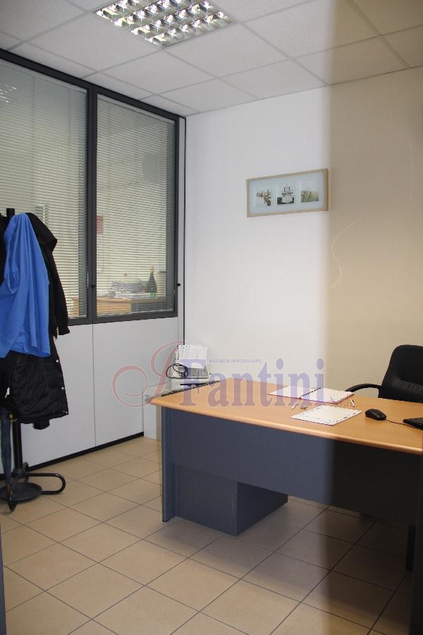 SALA BOLOGNESE VENDESI CAPANNONE A REDDITO